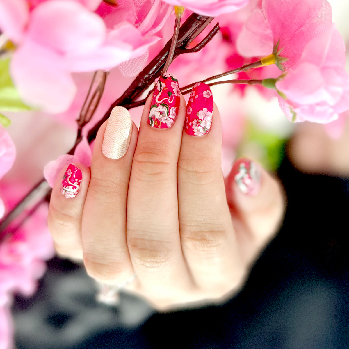 THE DRAGON [in Raspberry Pink] – EMMEzing NAILS