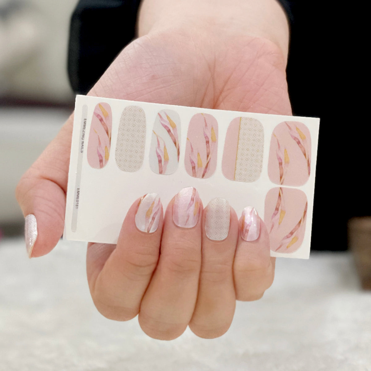 Botanical Batik – EMMEzing NAILS